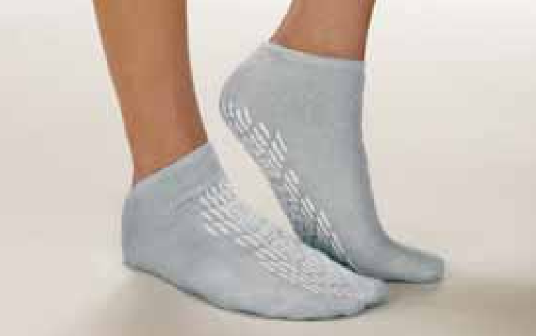 Albahealth Care Steps Patient Slippers, Double Tread, Low Profile 8111