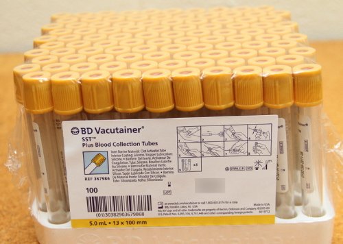 BD Plastic Tube, Hemogard Closure, Gold 367986